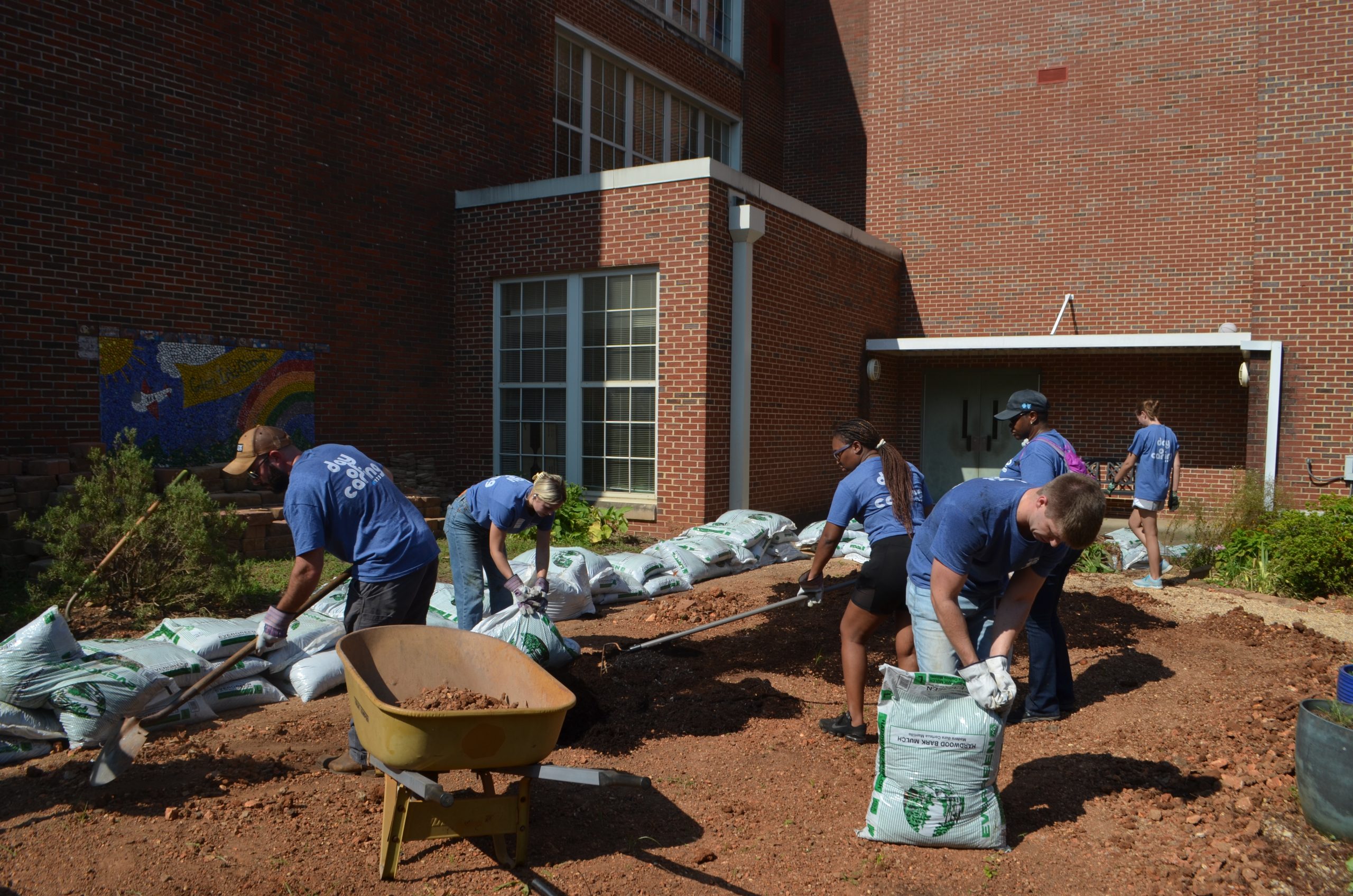 Blue Cross and Blue Shield of Alabama Gives Back - United Way Hands On